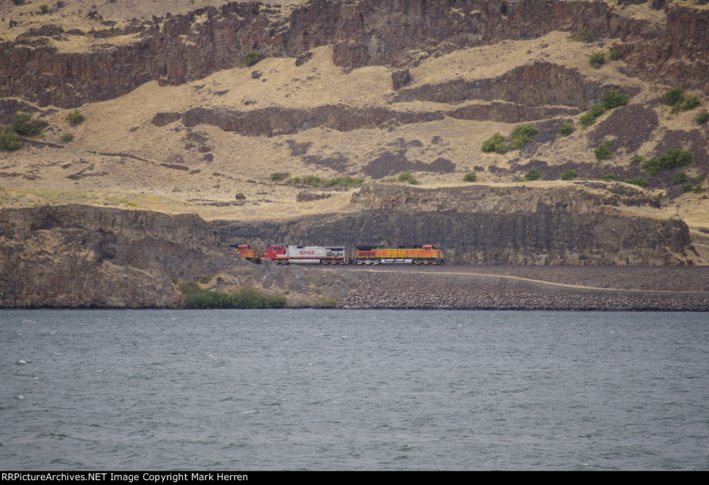 BNSF 4117 East